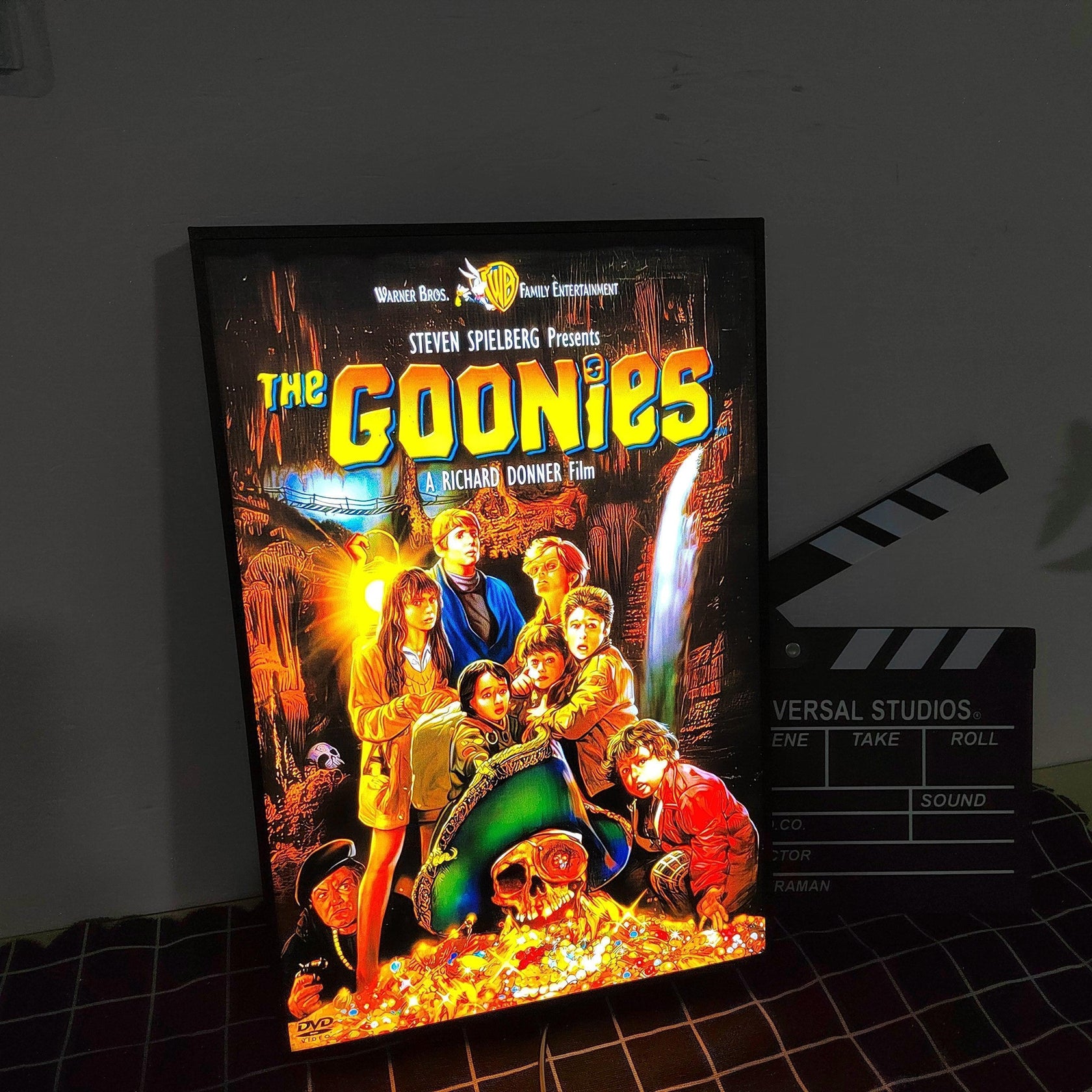The Goonies Poster LED Lightbox Fully Dimmable & Powered by USB 3D Pri ...